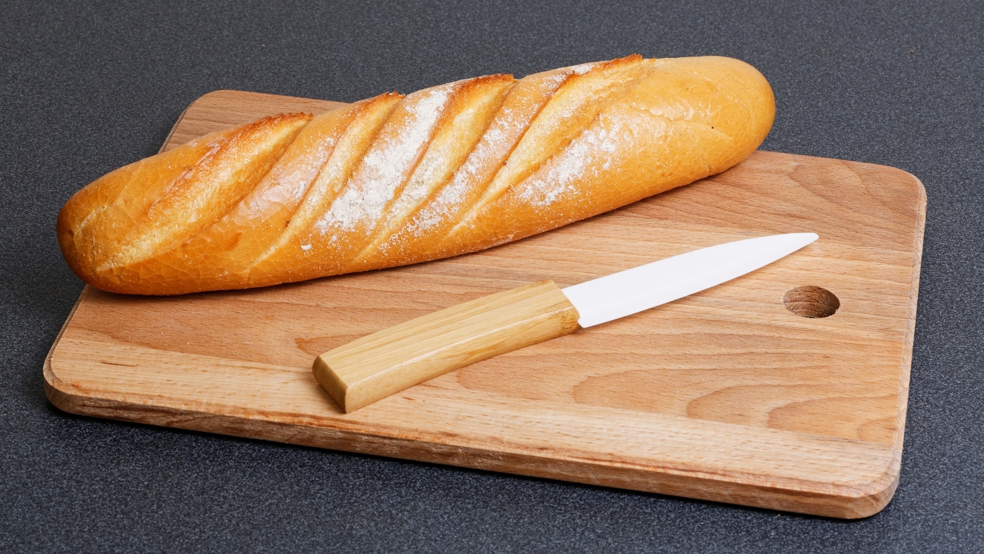 Types of Bread Knives and Criteria for Choosing the Best One