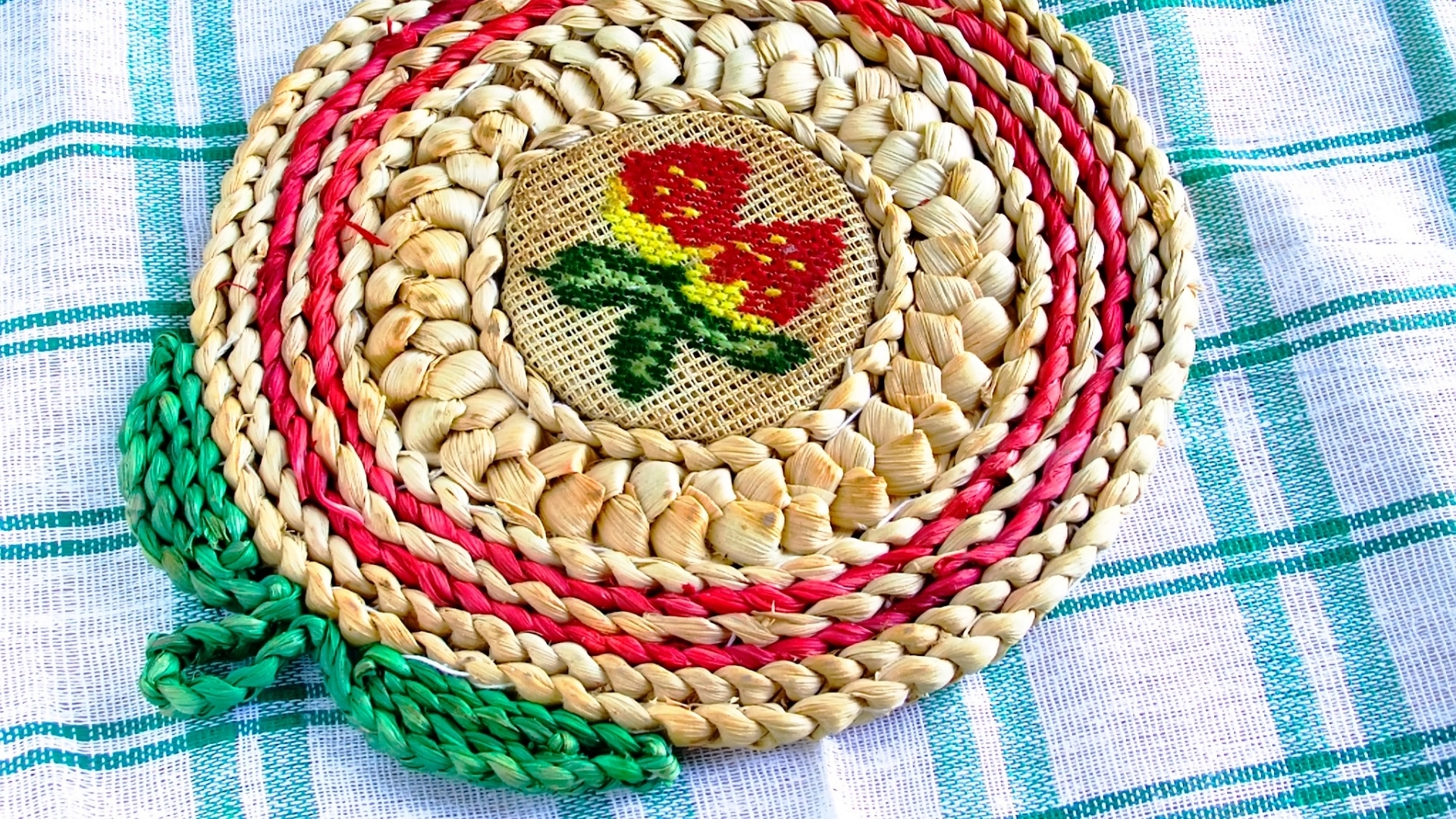 Types of Coasters for Hot Dishes by Purpose and Materials