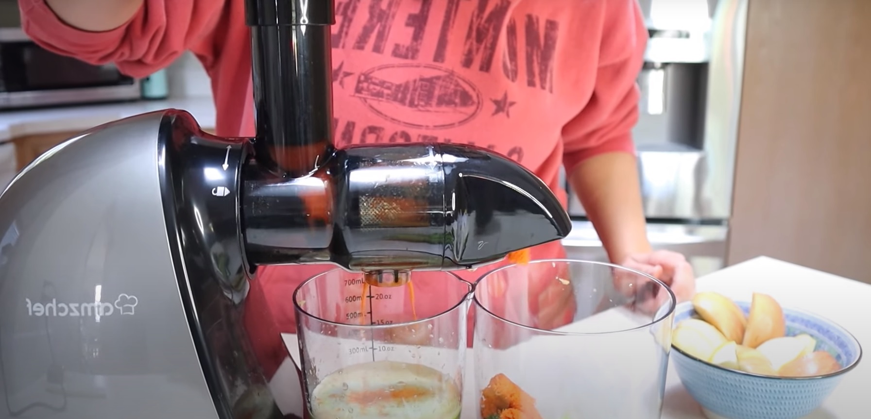 The 10 Best Masticating Juicers of 2021