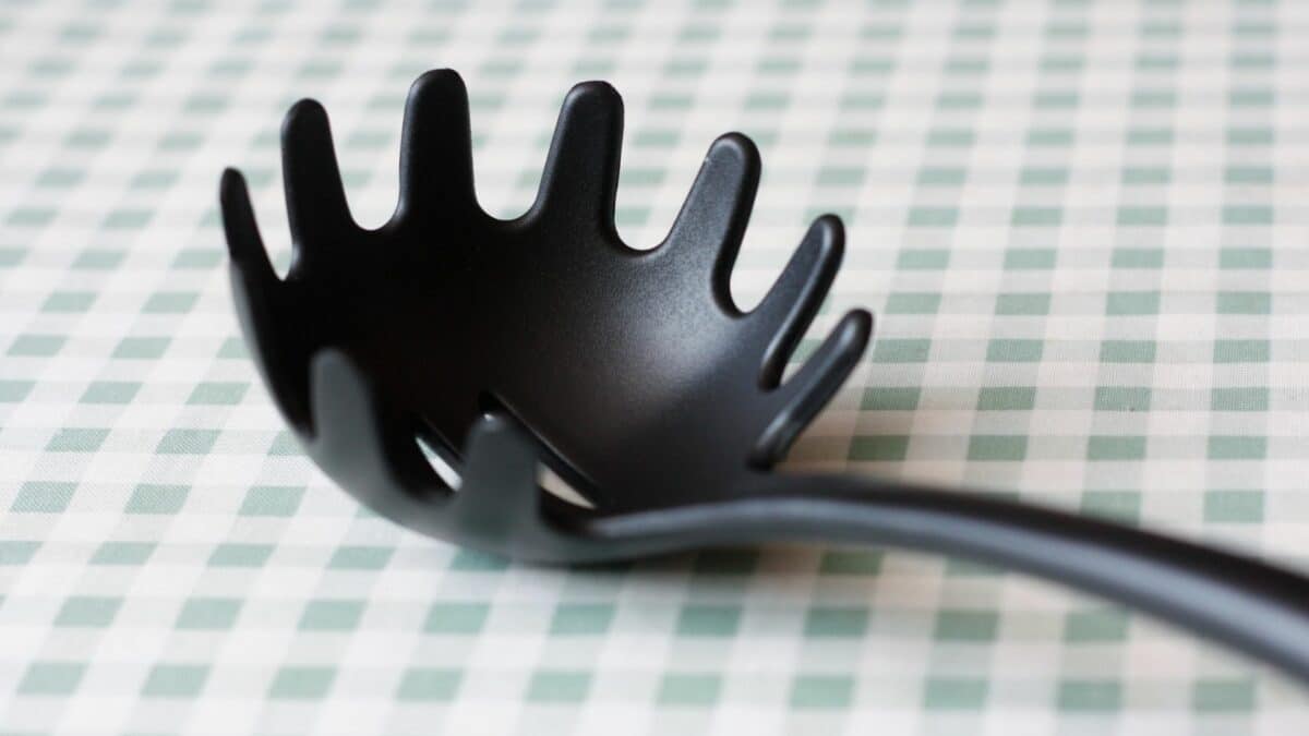 Spaghetti Tongs and Spoons for Cooking Your Favorite Pasta at Home