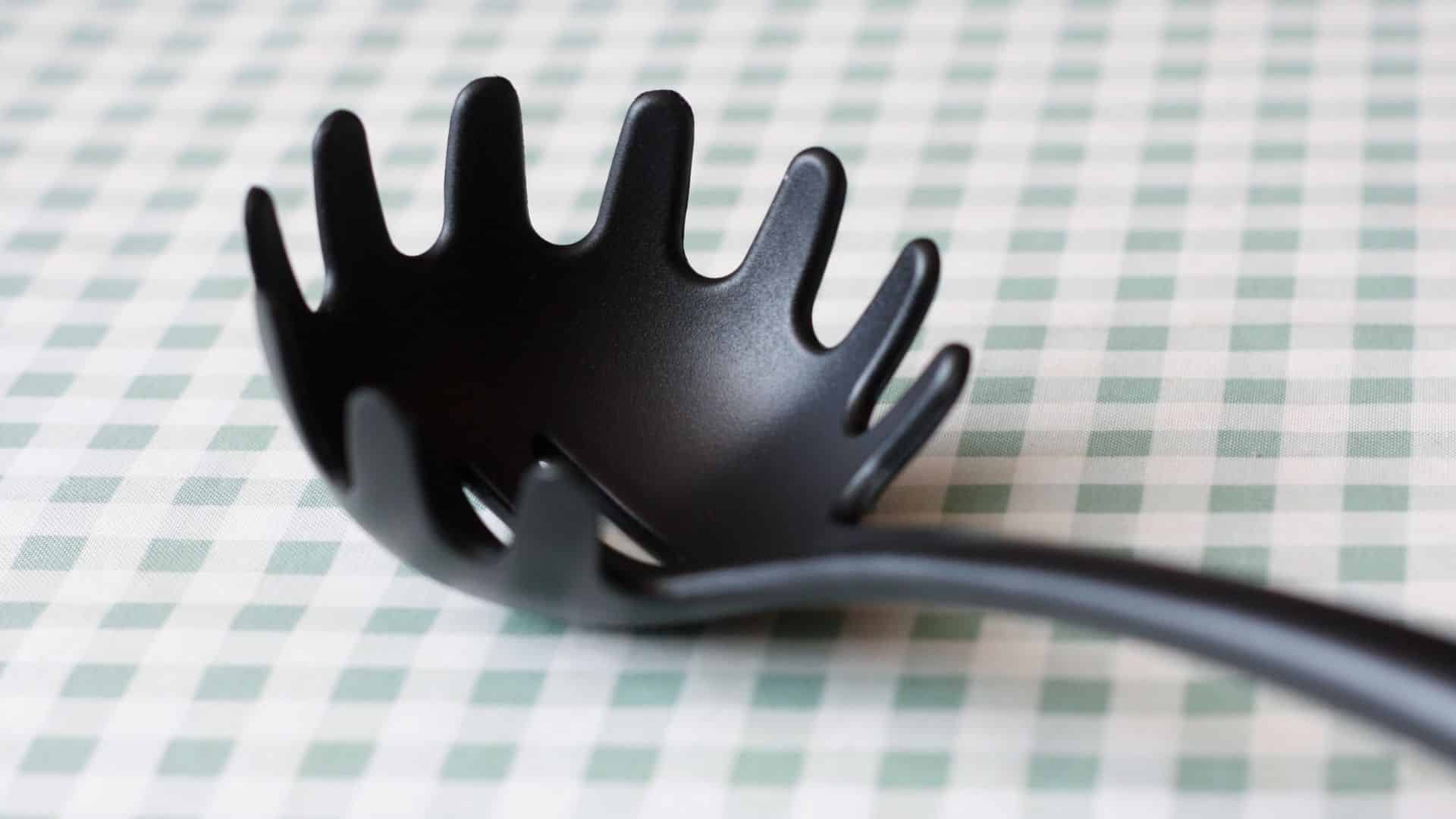 Spaghetti Tongs and Spoons for Cooking Your Favorite Pasta at Home